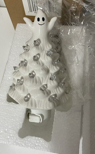 HALLOWEEN Plug-In NIGHT LIGHT Ceramic GHOST, SKULLS or BLACK CAT Night ...