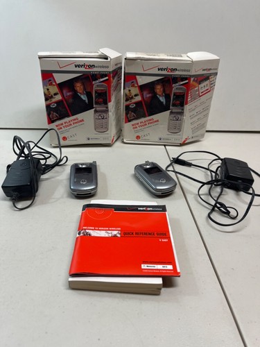 Verizon Wireless Motorola E815 Phones and Chargers Lot of 2 Sold as is ...