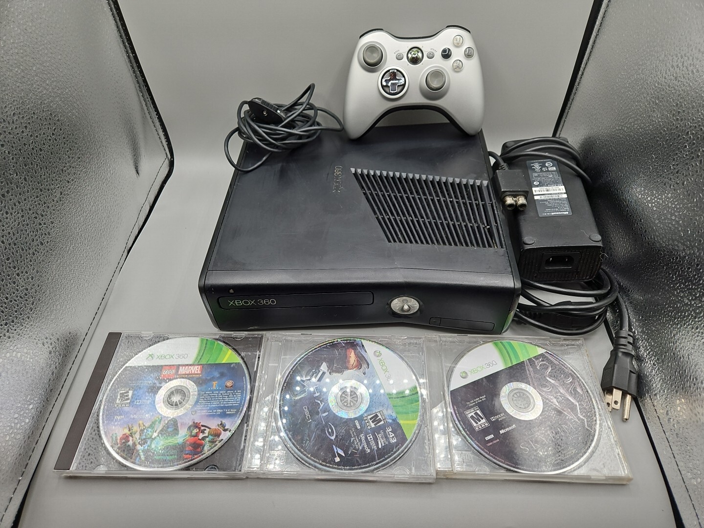Microsoft Xbox 360 S (1439) W 3 Games & Cords/Controller Tested Halo ...