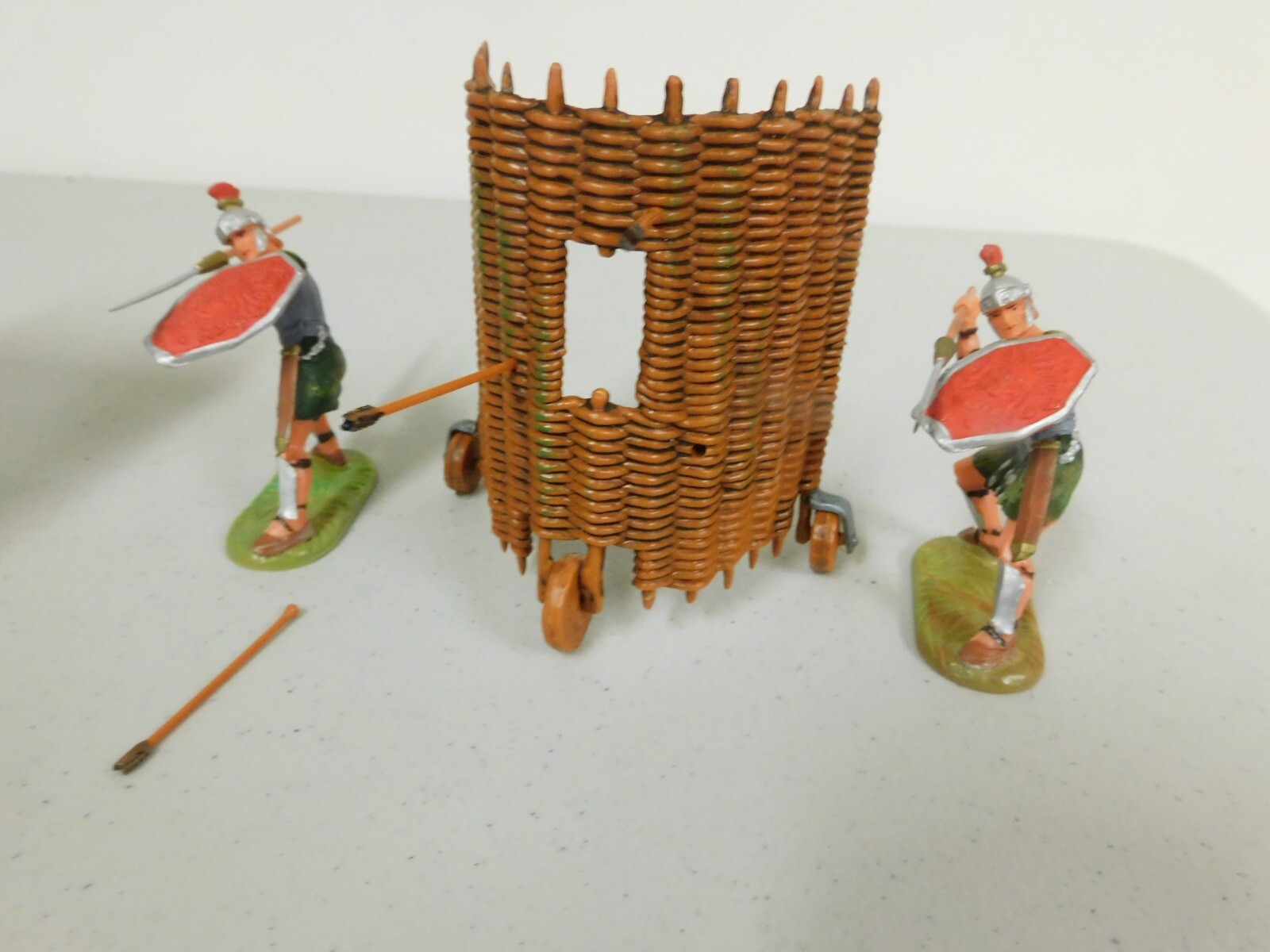 Hausser Elastolin 70mm #9898 Parapet Brustwehr Shield Wicker | eBay