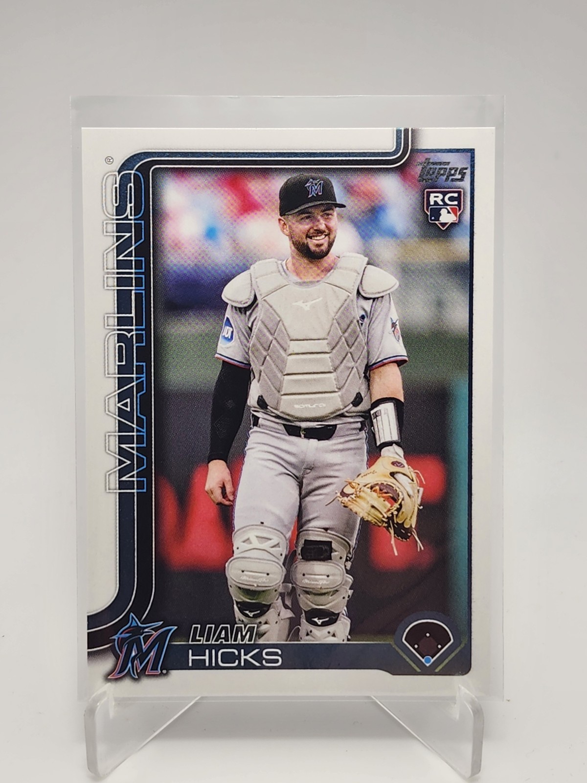 Liam Hicks 2025 Topps Update #US52 Silver Crackle Foil Price Guide ...