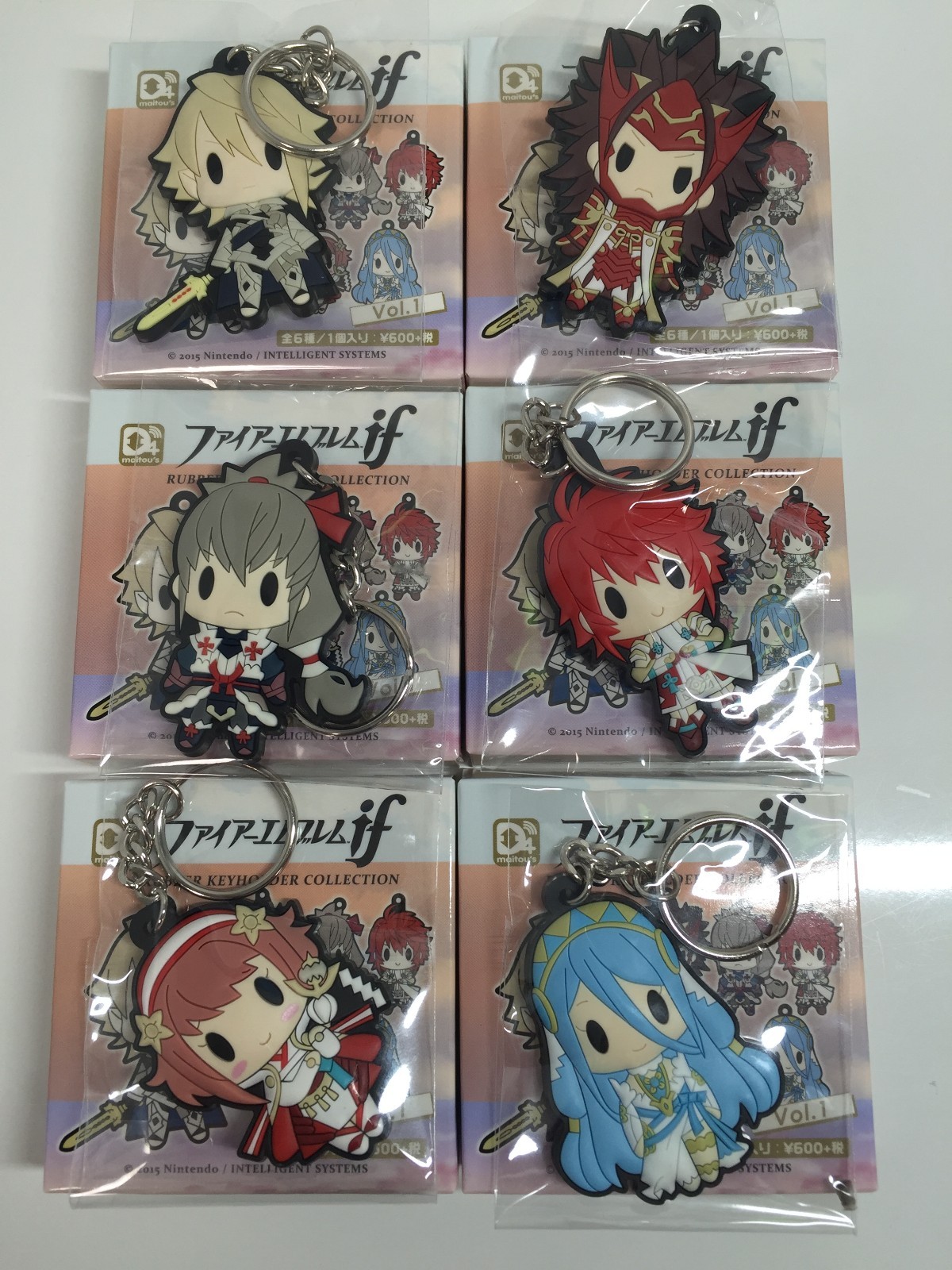 D4 Fire Emblem Fates/If Keychains : r/fireemblem