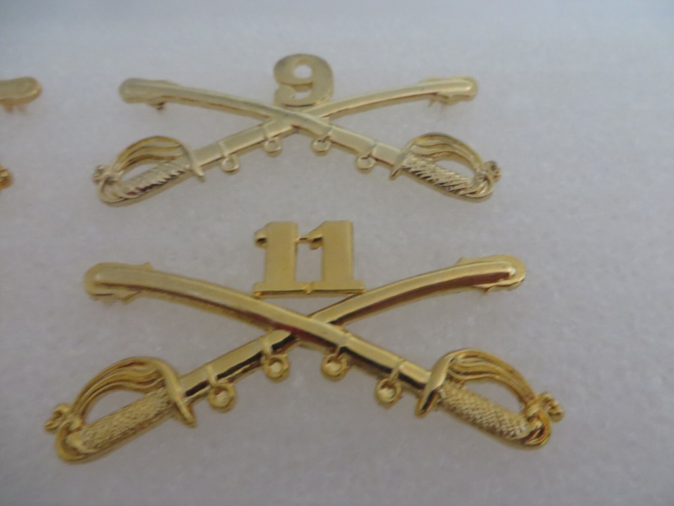 US Army 8th 9th 10th 11th CAVALRY CROSSED SABER Gold Tone Hat Lapel ...
