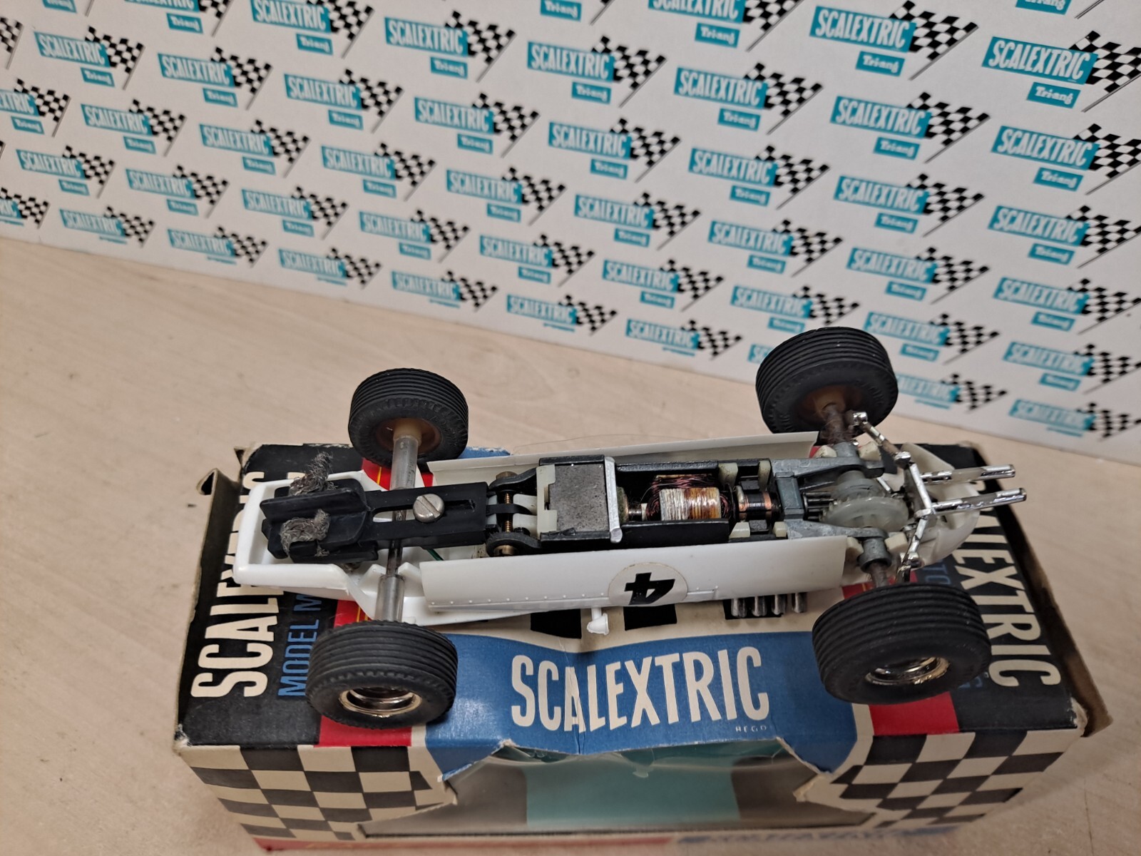 SCALEXTRIC C5 EUROPA VEE N04 POWER SLEDGE NON AEROFOIL X CONDITION ...