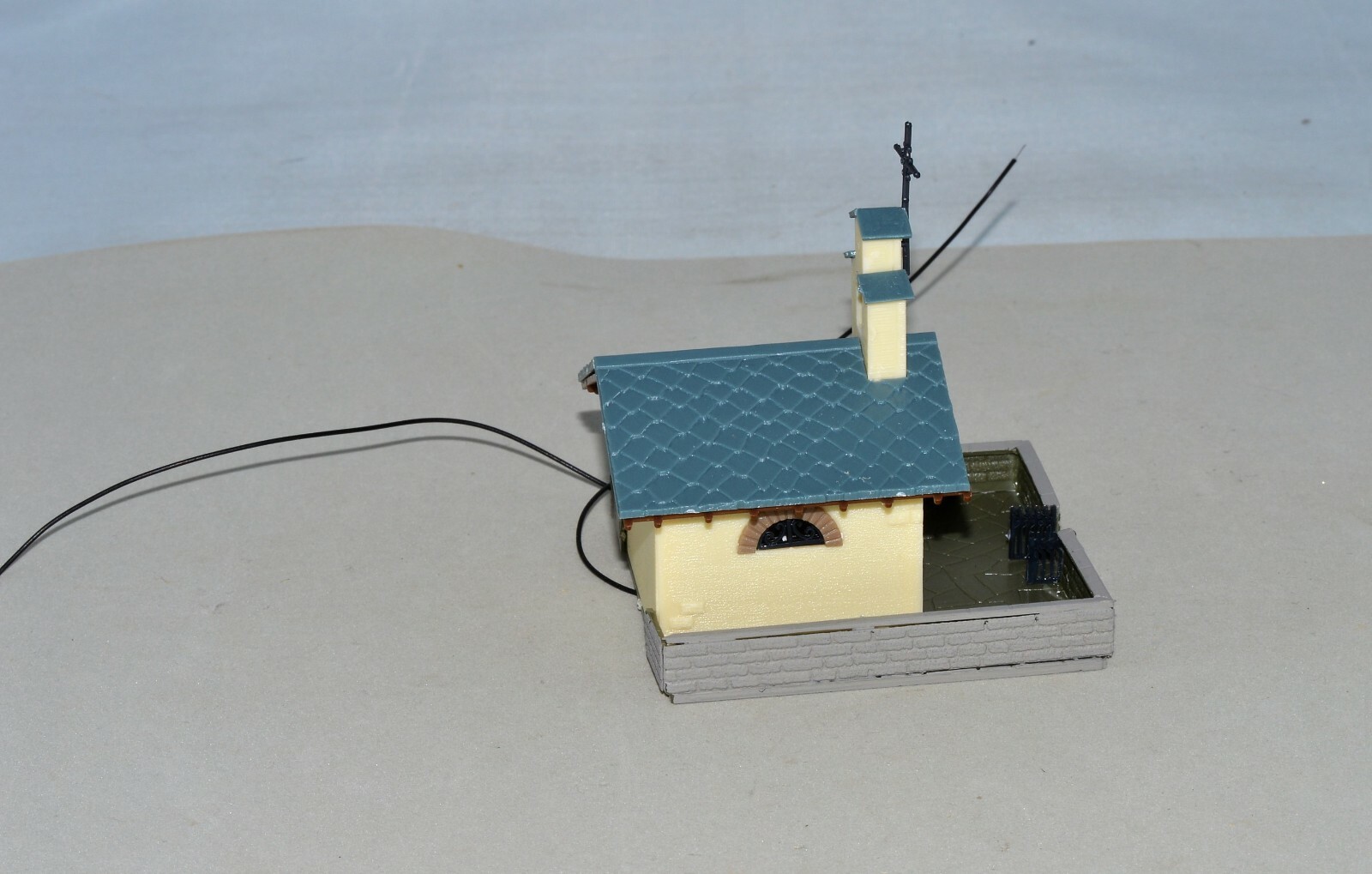 HO Scale Faller 130243 Bergkapelle Mountain Chapel Illuminated Pre ...