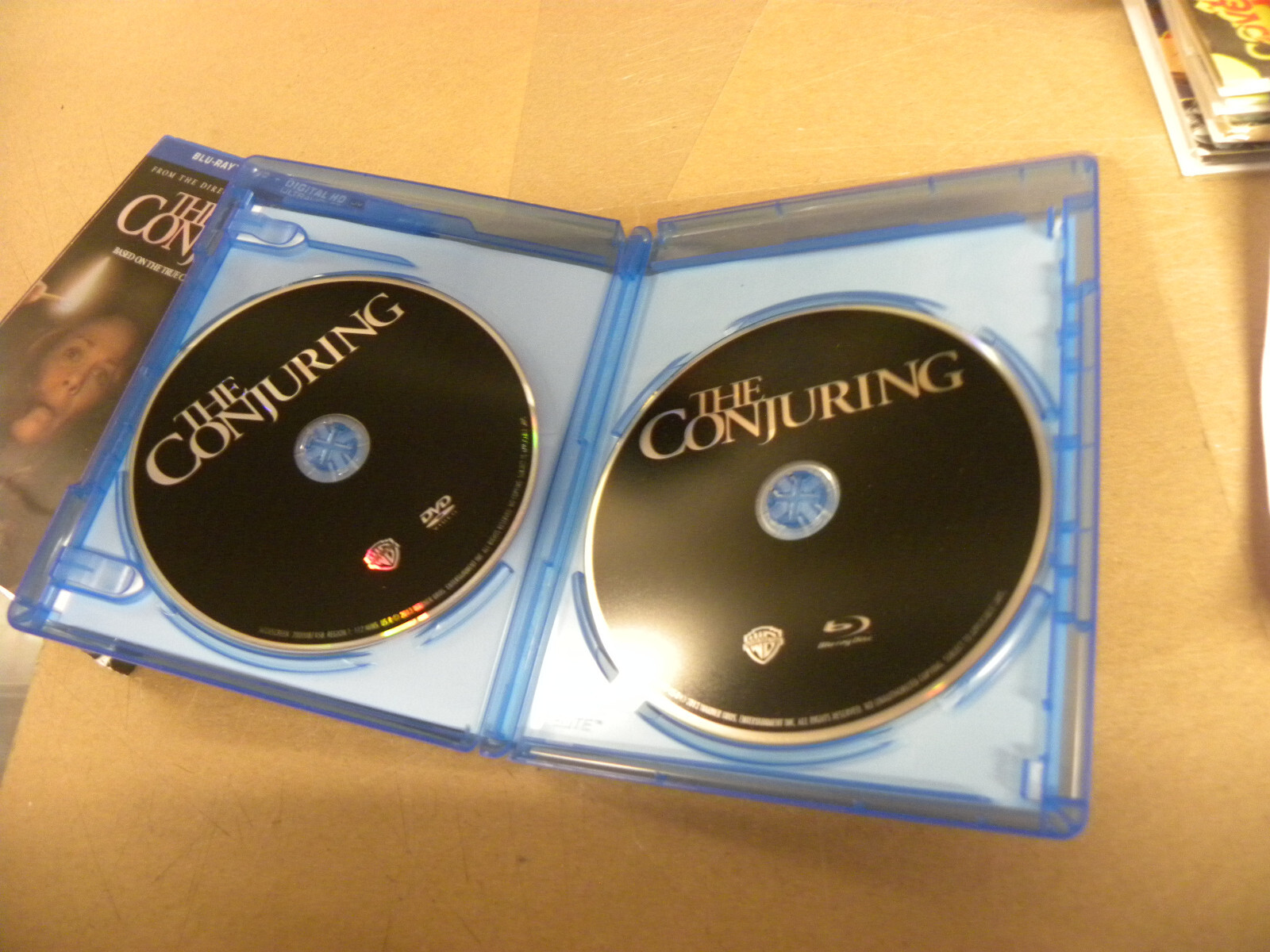 The Conjuring (Blu-ray/DVD, 2013, 2-Disc Set, Includes Digital Copy ...