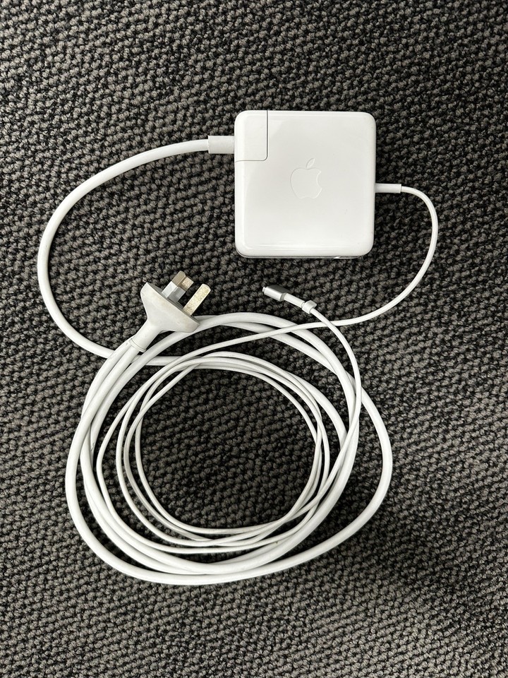 MacBook Pro (Not working) Plus charger (Working) | eBay Australia