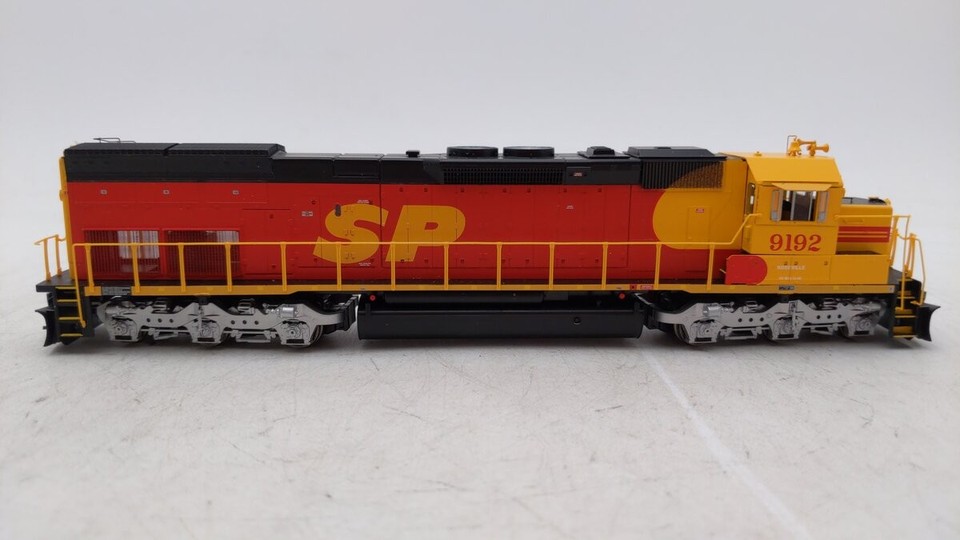 Athearn 91610 HO Scale SP Kodachrome EMD SD45T-2 Diesel Locomotive ...