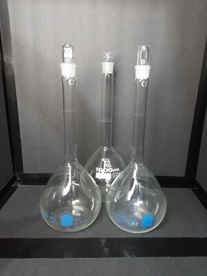 2 Corning Pyrex 1000 + .30 ml and 1 Sibata 1000 + .30 ml Volumetic ...