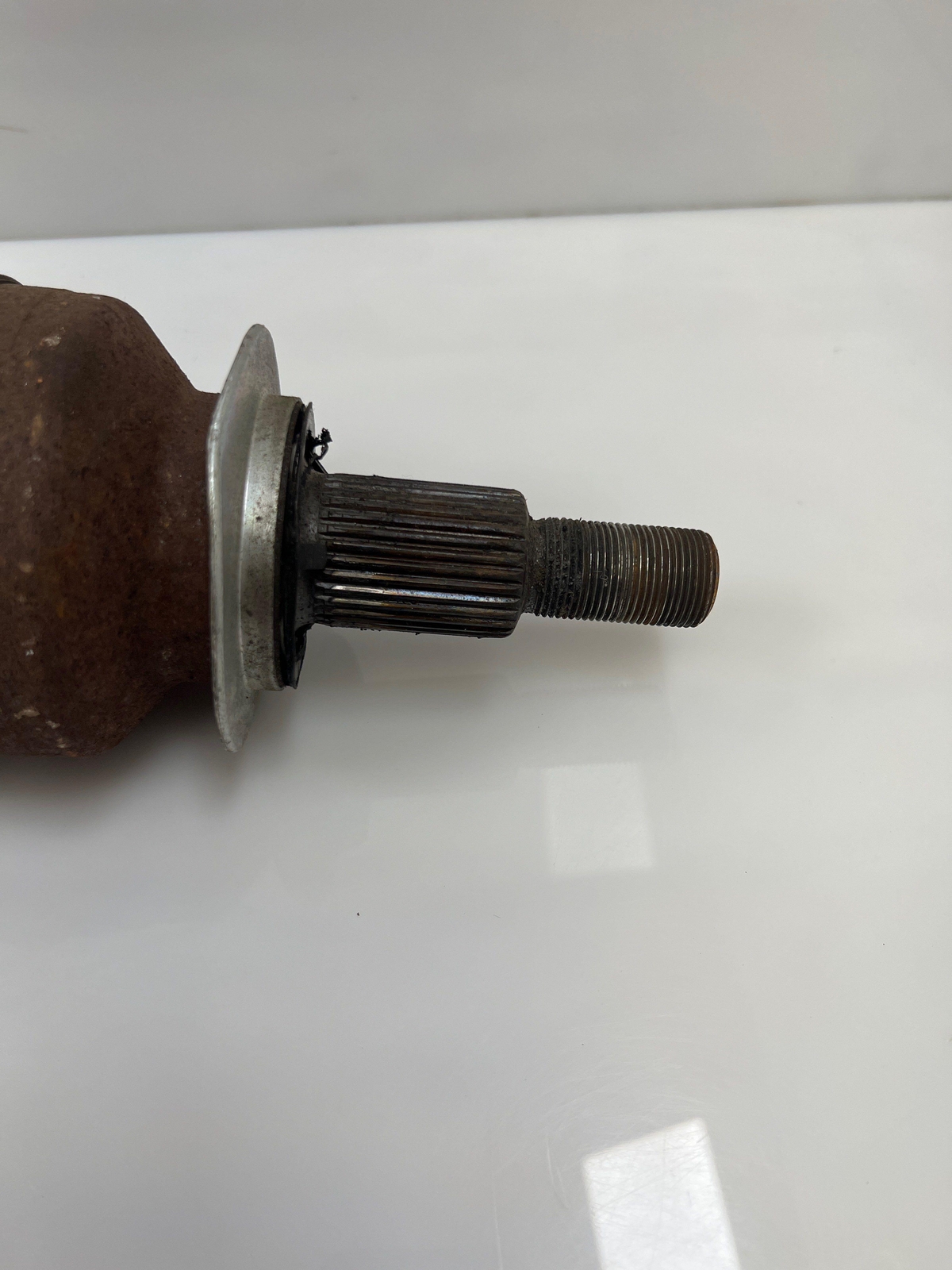 15 - 22 Ford Mustang GT 5.0L Rear CV Drive Axle RH Passenger Side OEM ...