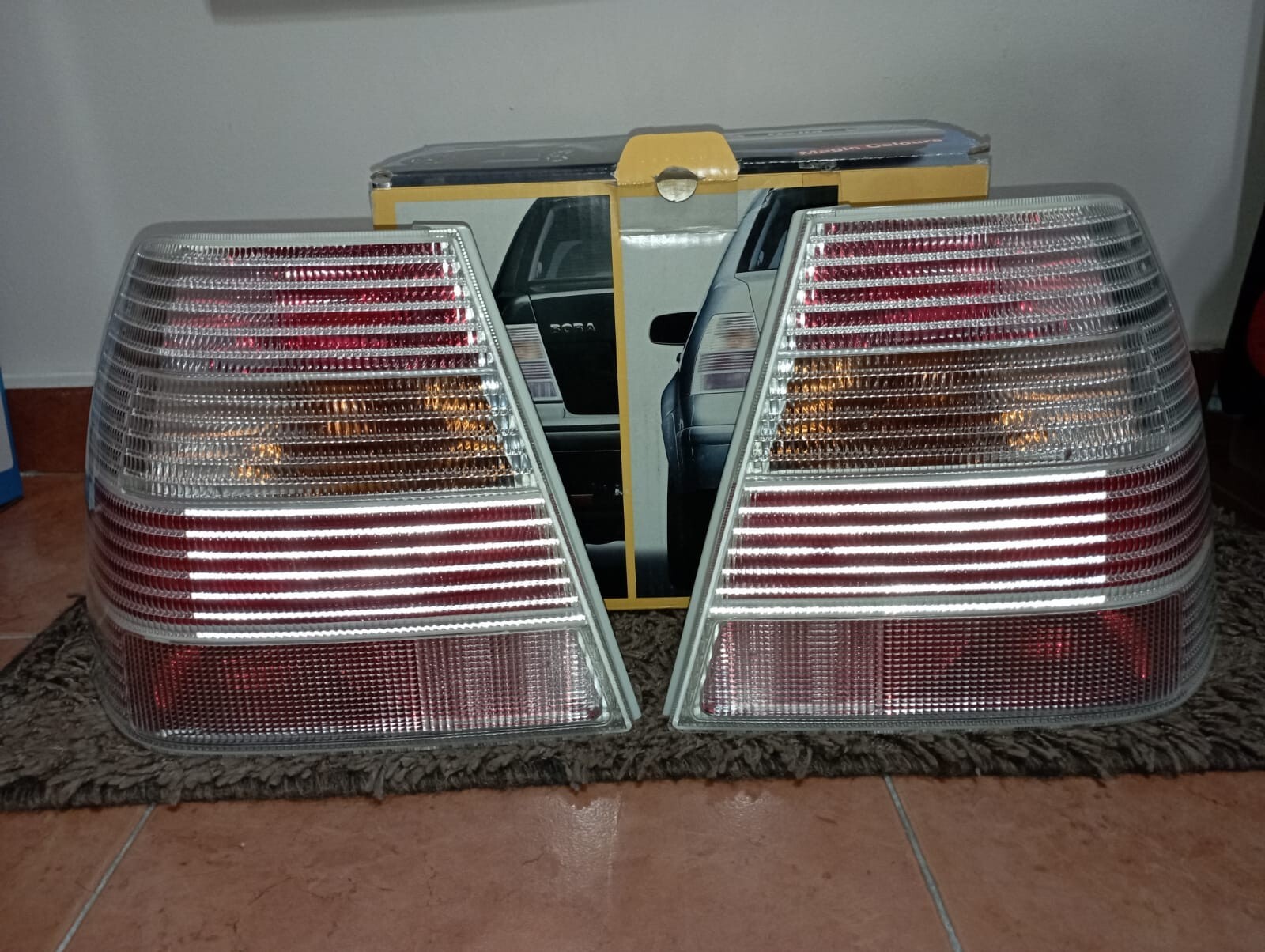 VW VOLKSWAGEN BORA TAIL LIGHTS HELLA MAGIC COLOR PAIR R+L Boxed | eBay