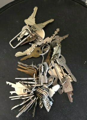 Huge lot of mixed random keys, some vintage | eBay