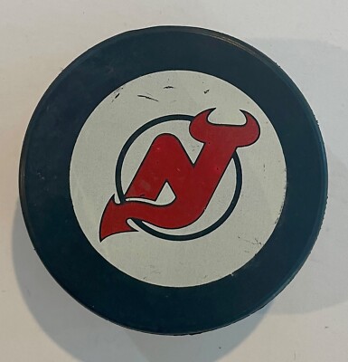 Official New Jersey Devils NHL Ice Hockey Puck Bell Atlantic Give Away ...