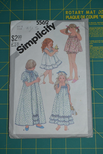 Simplicity 5562 sewing pattern, girls nightgown pajamas robe, size 5 ...