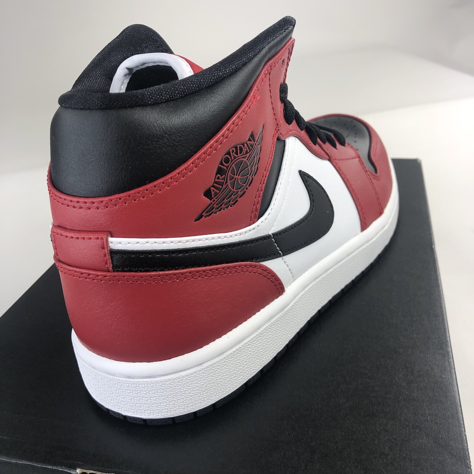 Nike Air Jordan 1 Mid Chicago Toe Shoe 8,8.5 & 9 Black Red Mens New ...