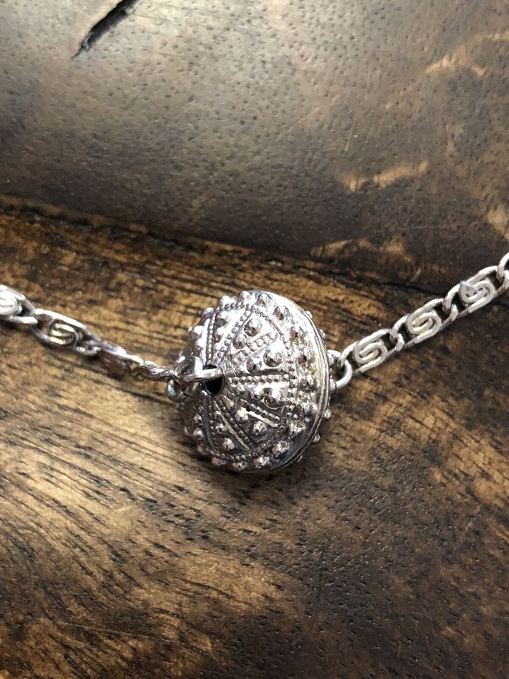 Vintage Avon Silver Tone Necklace with Faux Pearls and Heavy Detailed ...