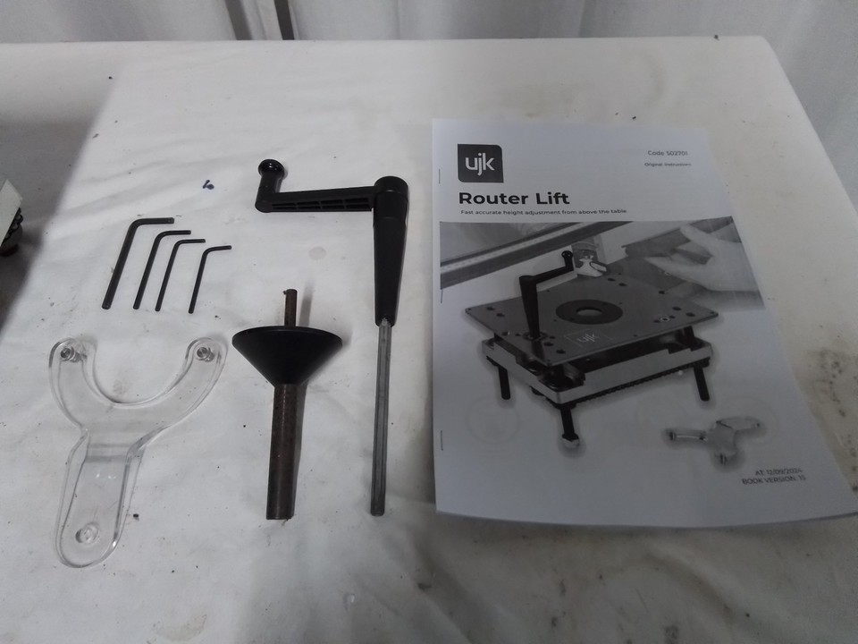 AXMINSTER PRECISION ROUTER TABLE LIFT | eBay UK
