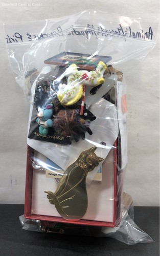 1lb. 7.6oz. Fashion Insect/animals/aquatic Brooches & Pins Mix Lot | eBay