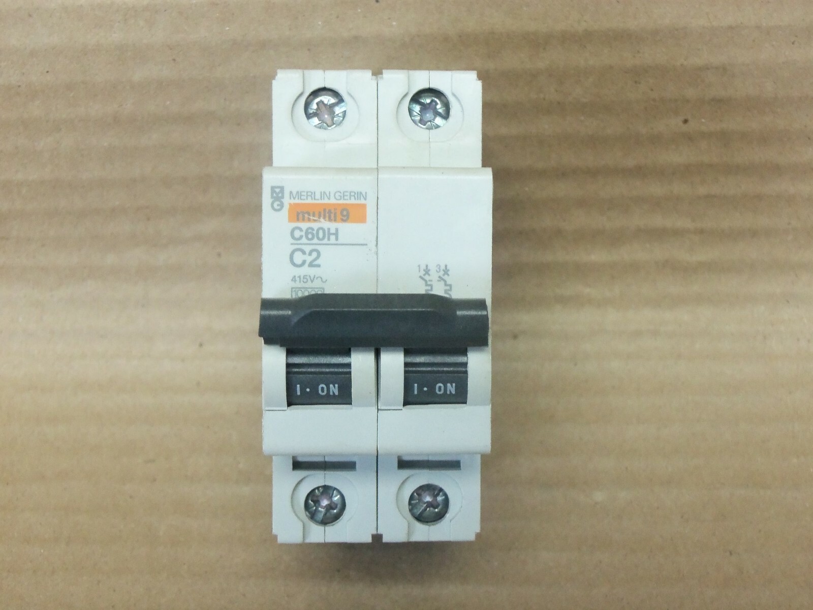 Merlin Gerin Multi 9 C60H C2 415V Circuit Breaker | eBay