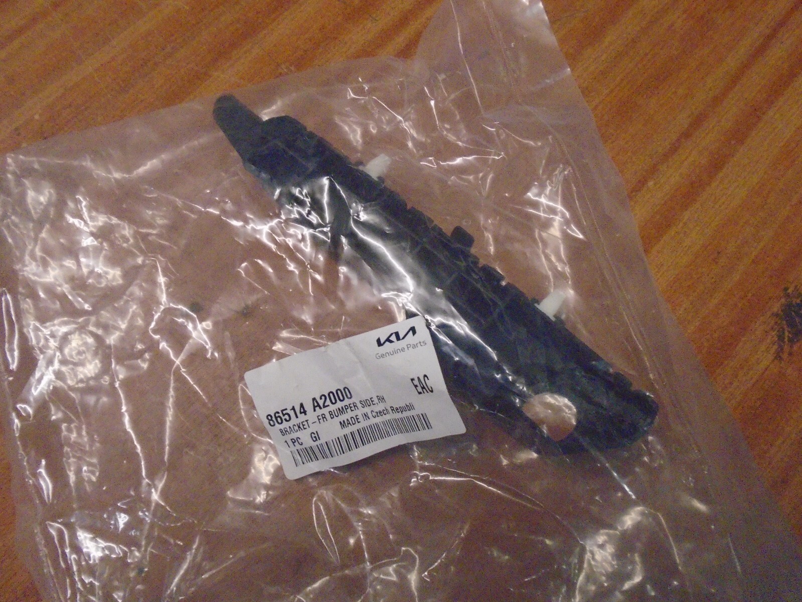 Genuine Kia Ceed 2012-2018 RH Front Bumper Side Bracket 86514A2000 for ...
