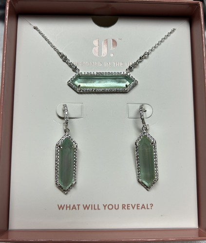 Bomb Party Simply Sets “The Vera Set” Genuine Mother Of Pearl Silver ...