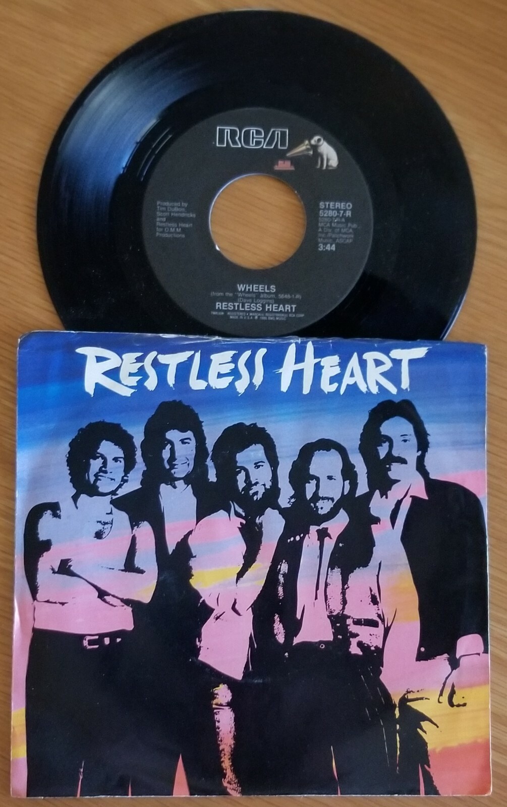 Restless Heart...."Wheels/New York (Hold Her Tight)" 45 RPM 7" Vinyl ...