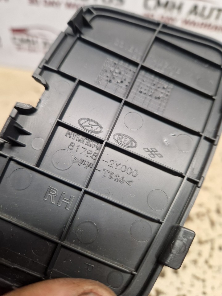 HYUNDAI IX35 REAR TAILGATE BOOT LID CAP DRIVER SIDE 81788-2Y000 2010 ...