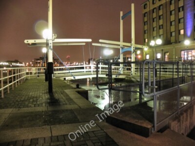 Photo 6x4 Lock And Bridge, Salford Quays Salford/SJ8098 The lock ...
