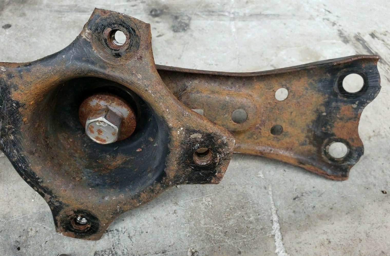 02-10 LEXUS SC430 GS300 SET MOUNTING BOLTS & BRACKETS REAR DIFFERENTIAL ...