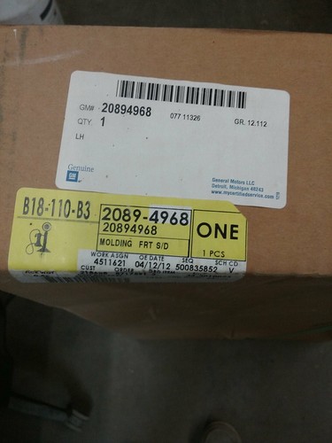 Genuine GM Driver Side Front Door Garnish Molding 20894968 | eBay