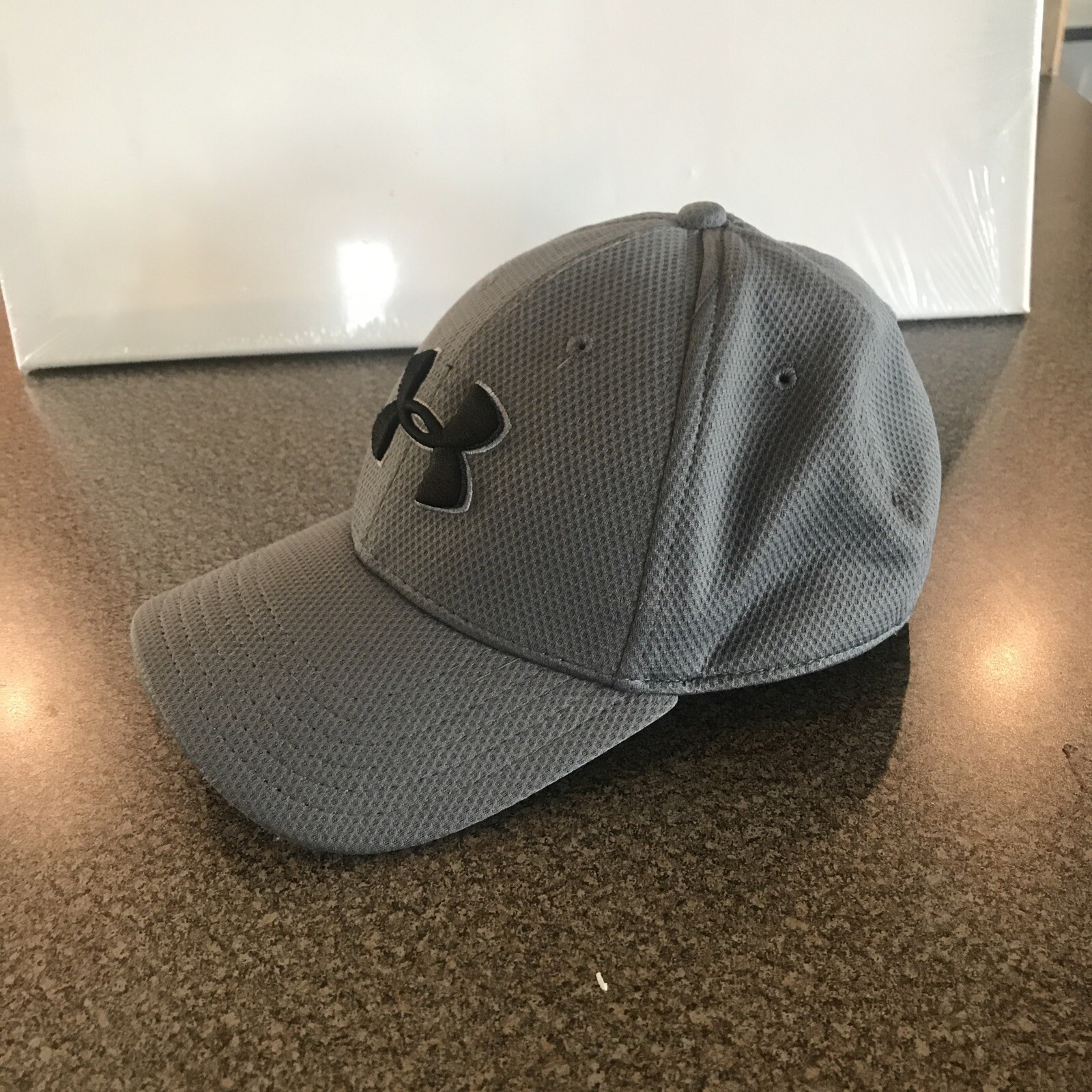 Under Armour runners Hat RN#96510 Gray/Black color MD/LG Solid Back | eBay
