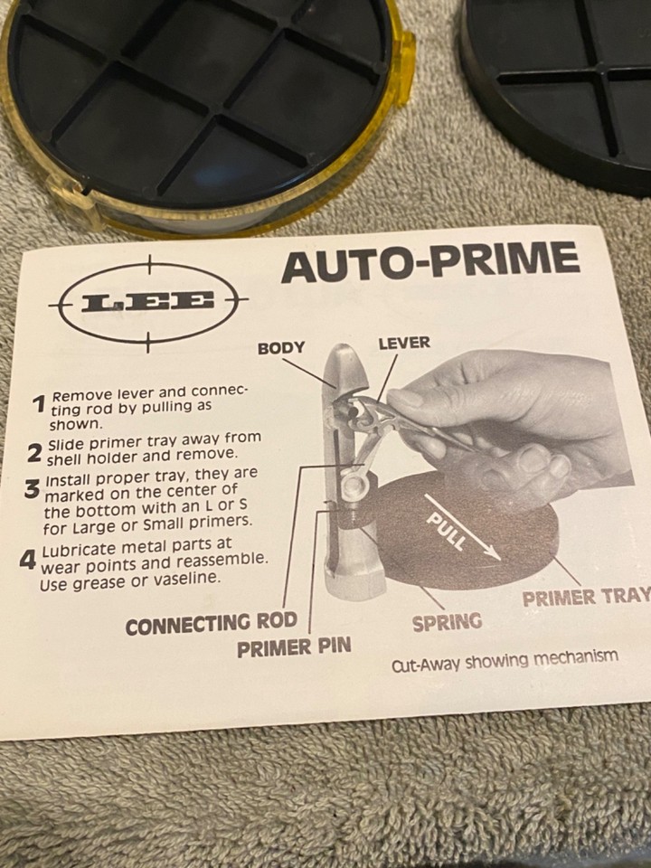 Lee Auto Prime Hand Primer With Instructions, Large and Small Trays ...