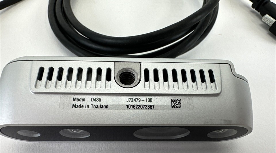 Intel RealSense Depth Camera D435 Silver with locking USB C To C Cable ...