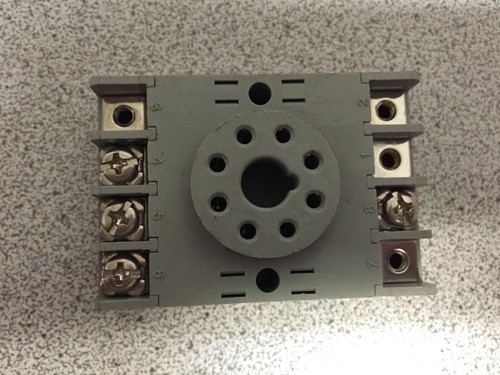 IDEC SR2P-06 RELAY SOCKET 10AMP 300V 8PIN NEW QUANTITY!! | eBay