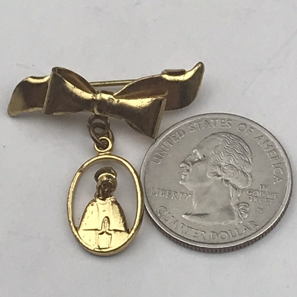 Gold-tone Vintage Religious Brooch Pin Bow Praying Figure Charm ...