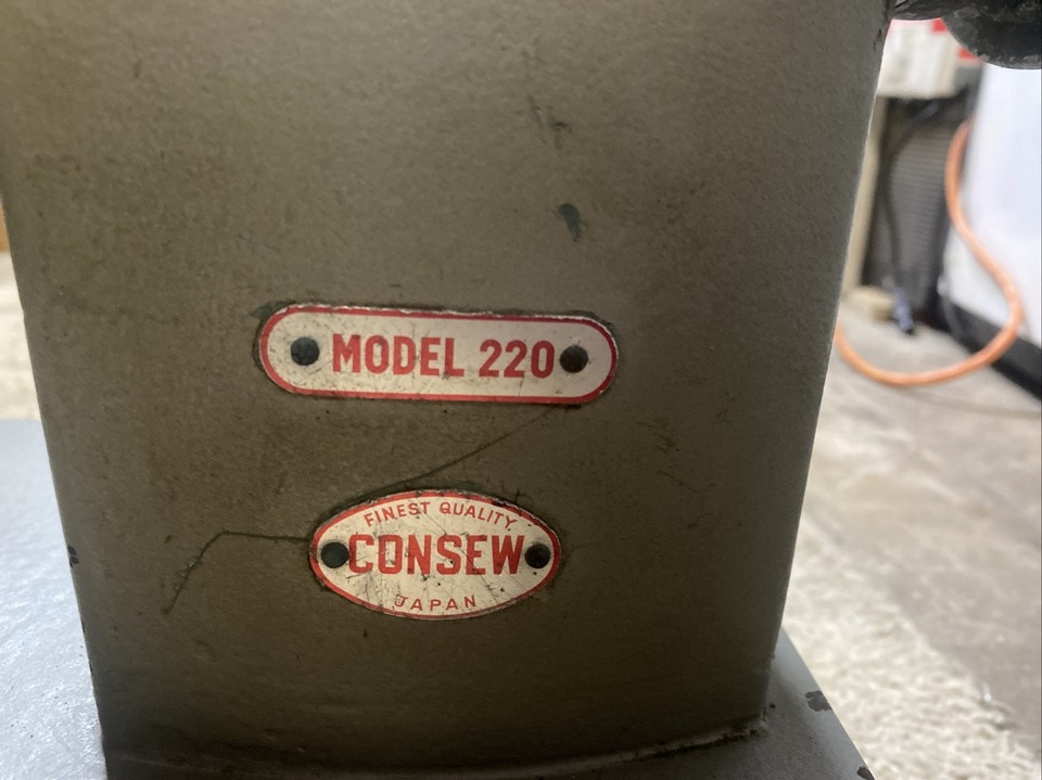 Consew Model 220 Industrial Sewing Machine Co. Commercial Heavy Duty ...