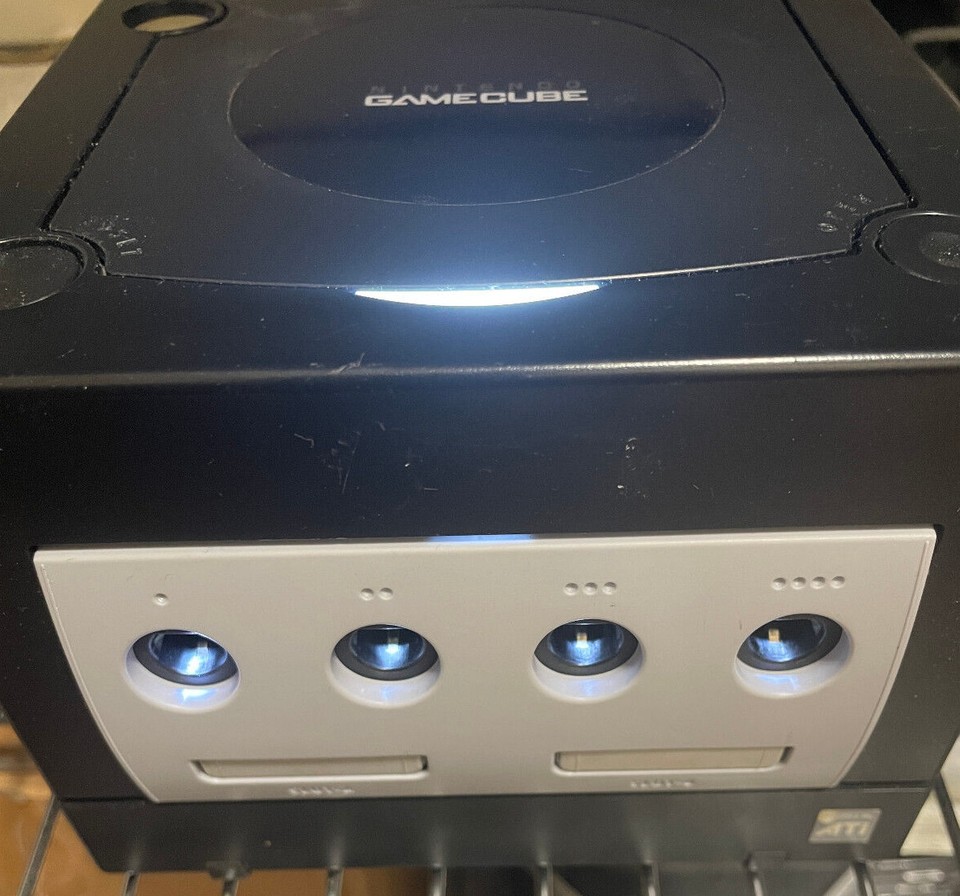 Gamecube Controller Port w/ New Battery and LEDs Installed Front plate ...