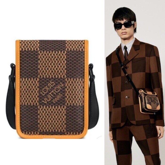Louis Vuitton NIGO Amazone Messenger Crossbody Bag Purse Louis Vuitton NIGO Amazone Messenger Crossbody Bag Purse