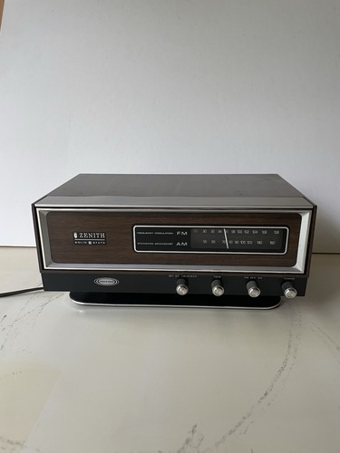 VINTAGE ZENITH SOLID STATE AM/AFC/FM CIRCLE OF SOUND RADIO K421W WORKS ...