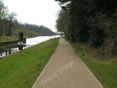Photo 6x4 Path beside Stoke Lock Radcliffe on Trent c2010 | eBay UK