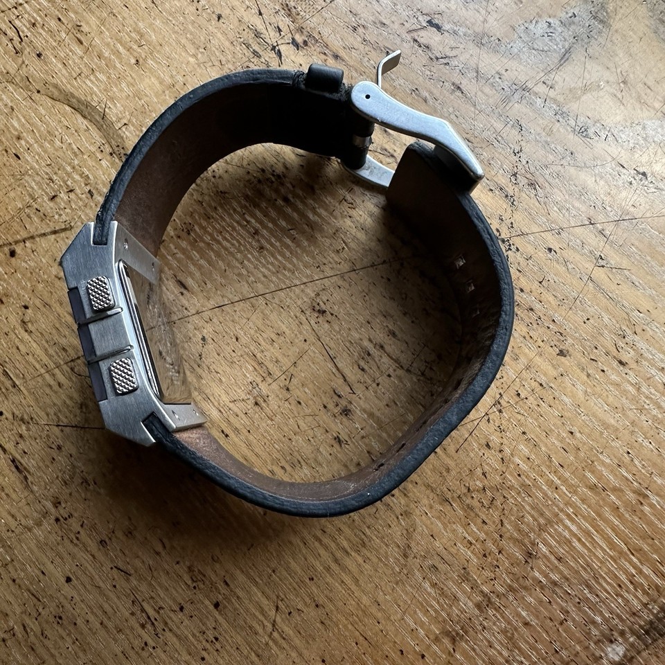 Diesel DZ7117 Digital Watch Time Working, Iconic Y2K Design, Bold Blue ...