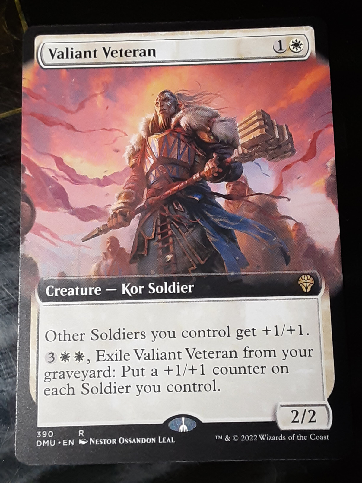 Valiant Veteran Extended Art , Dominaria United ,NM,MTG,FREE SHIPPING ...