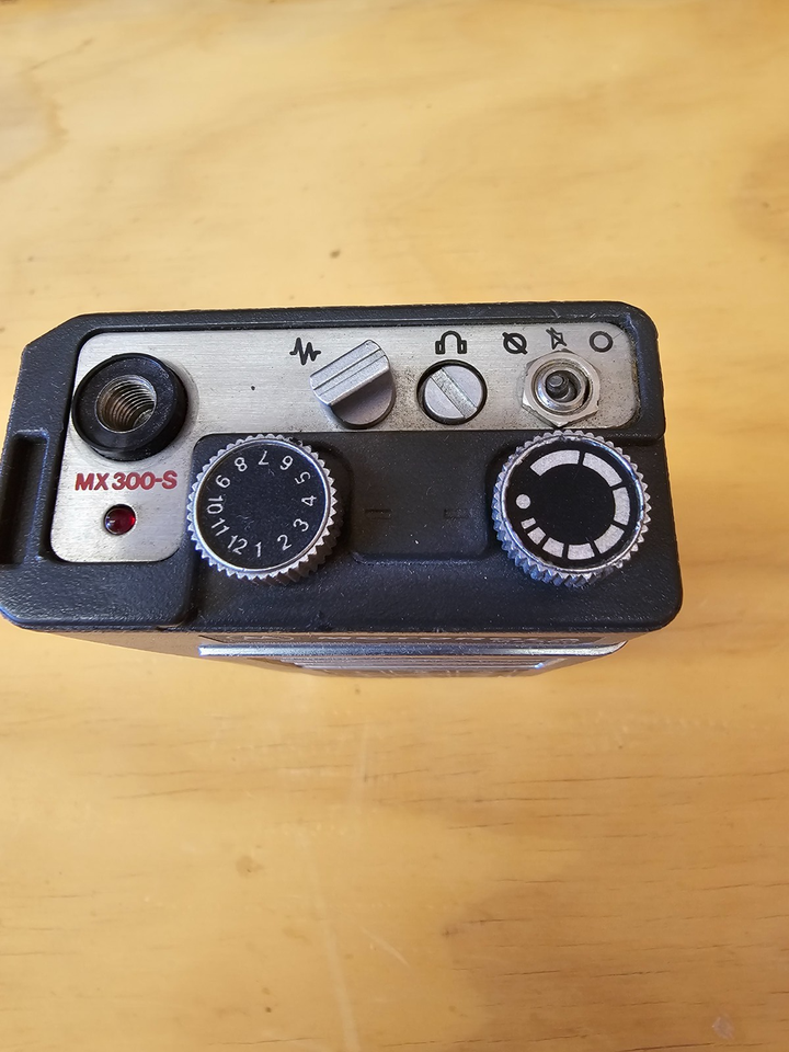 Motorola - MX 360 VHF 12 Channel Portable Radio - Touch Tone Pad ...