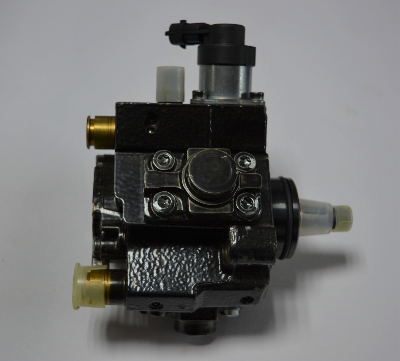 Mahindra Bosch Common Rail Pump - 0445010176 For 2.2L mHawk & 2.5L ...