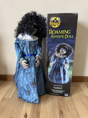 SPIRIT ROAMING ANTIQUE DOLL ANIMATRONICS SOUND ACTIVATED WORKING ...