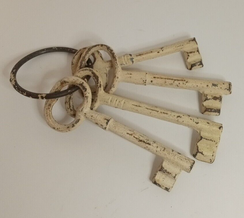 Cast Iron Jail Keys Ring Prison Skeleton Keys Vintage Set of 4 Large 7 ...