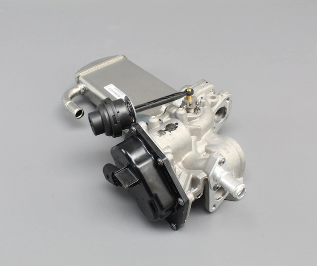 Audi Q5 EGR 2.0tdi Cooler for Exhaust Gas Recirculation 03L131512DT for ...