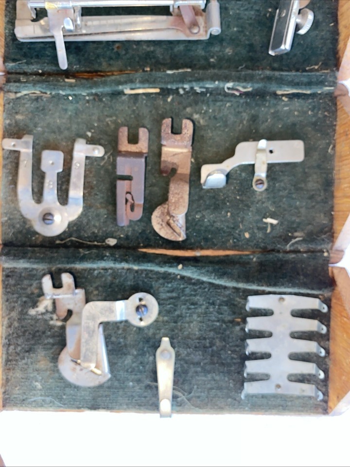 Antique 1889 Folding Oak “Singer” Sewing Machine Accessory box with ...