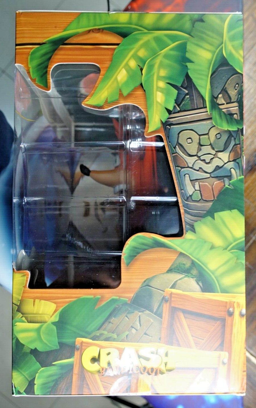 Crash Bandicoot 9" PVC Painted Statue · First 4 Figures ACTIVISION ...