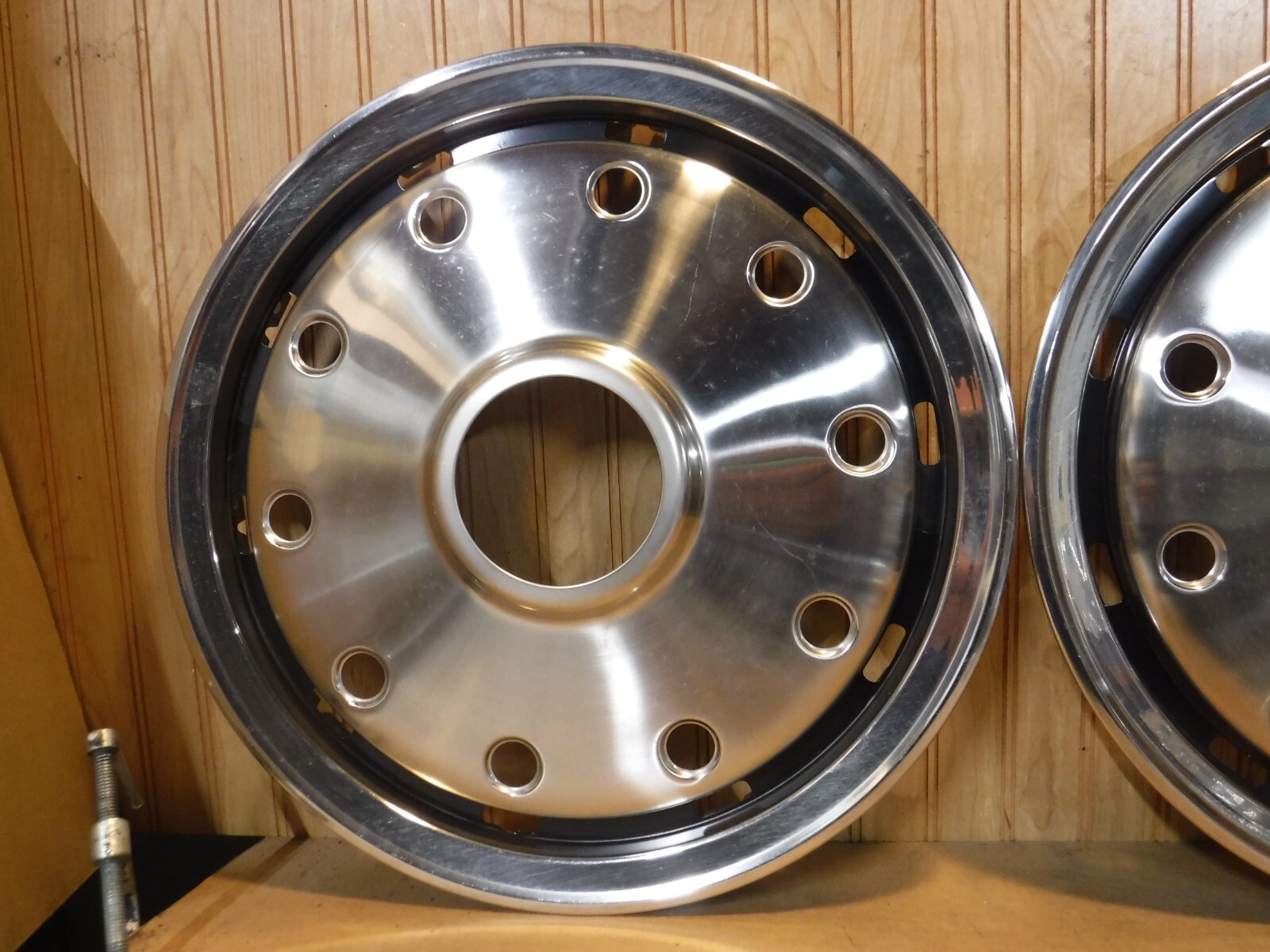 2 Chevrolet GMC Truck Suburban 1500 2500 3500 4x4 Front Wheel Cover ...